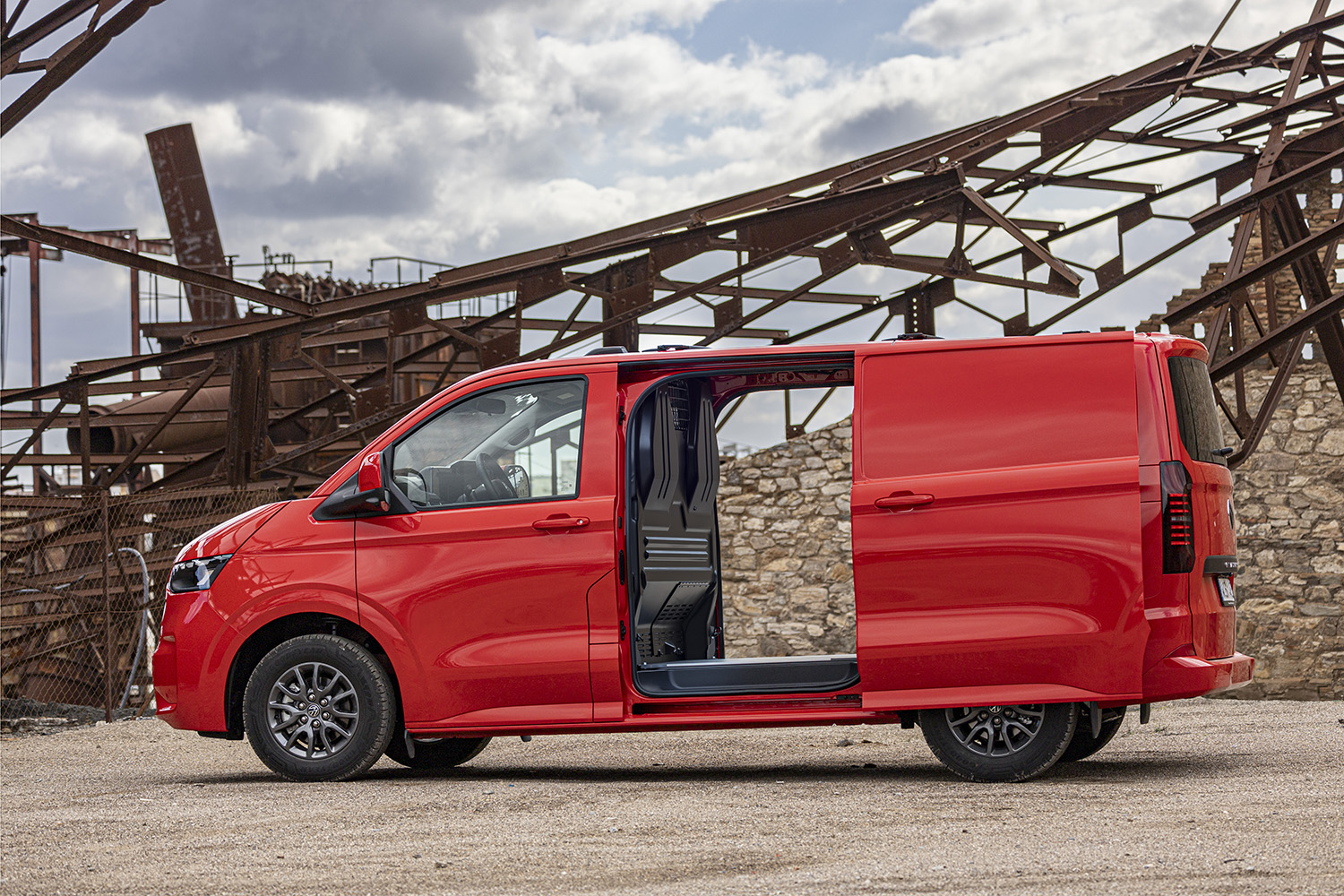 VW e-Transporter: Test, pris & anmeldelse (2025) | bilmagasinet.dk