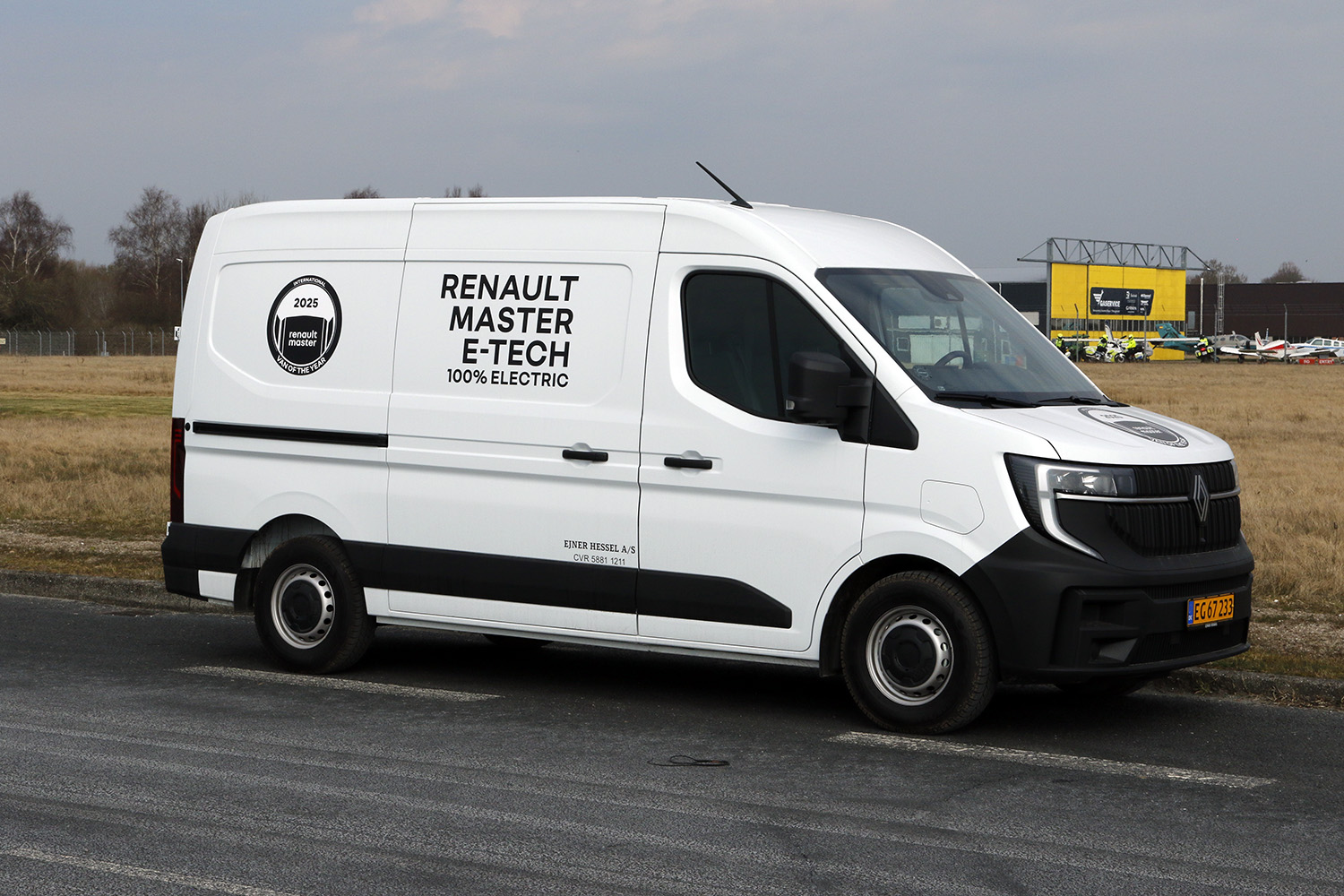 To elektriske søstre vinder Årets Varebil 2025 | bilmagasinet.dk