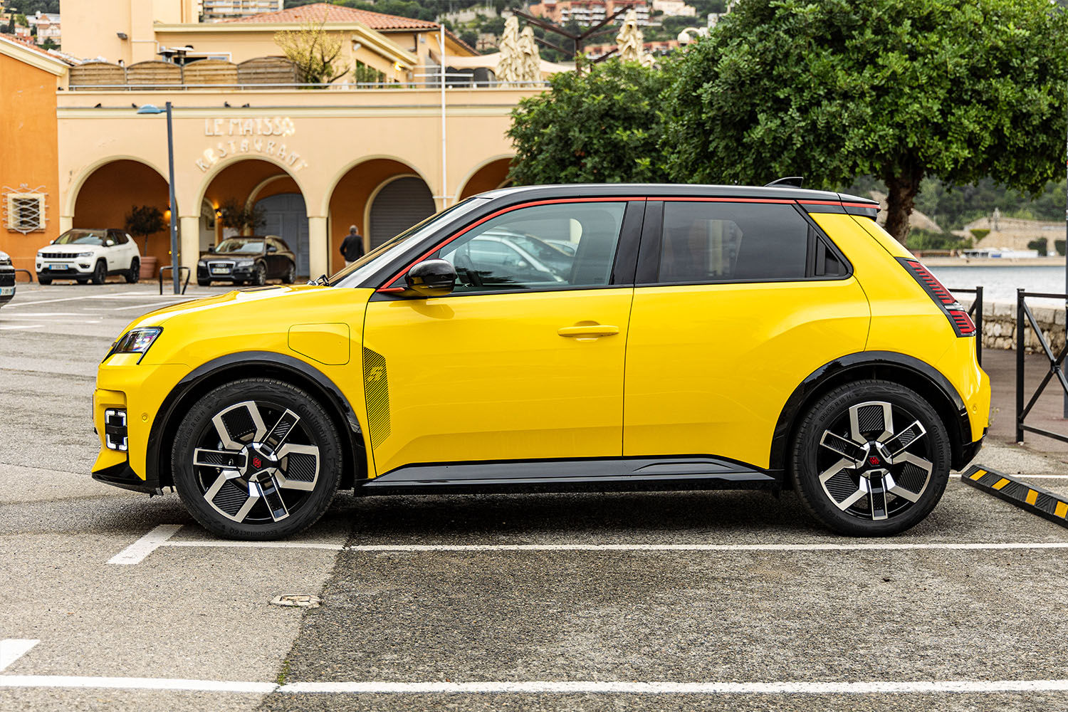 Renault 5 E-Tech test (2024): Test, priser & anmeldelse | bilmagasinet.dk