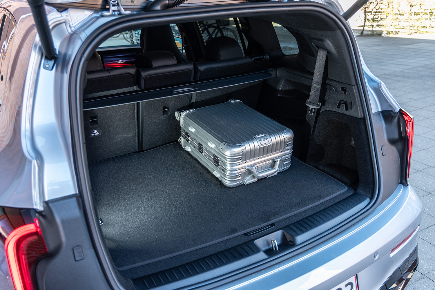 Mercedes-Benz GLB test: Næsten komplet tysker presses på prisen ...