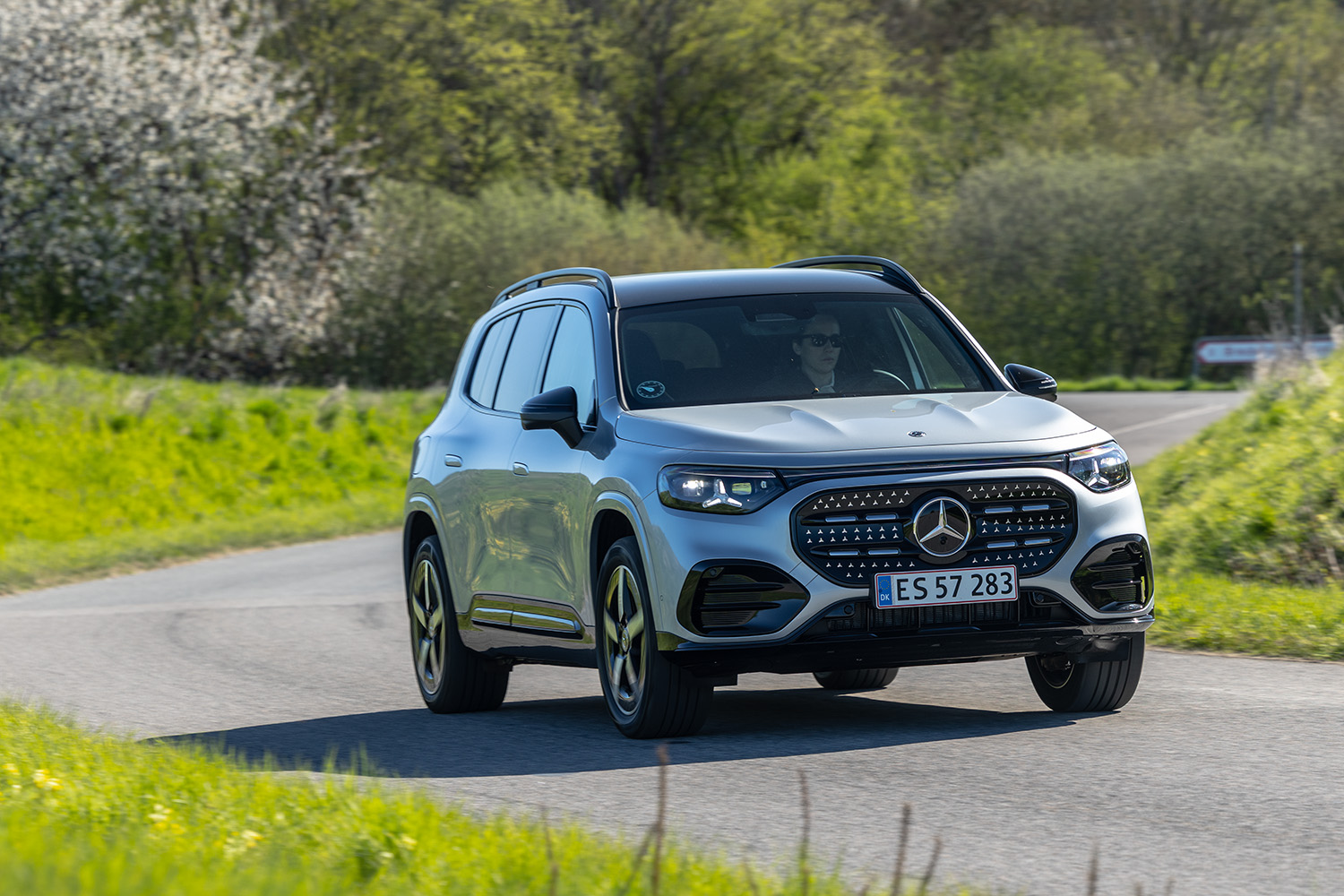 Mercedes-Benz GLB test: Næsten komplet tysker presses på prisen ...