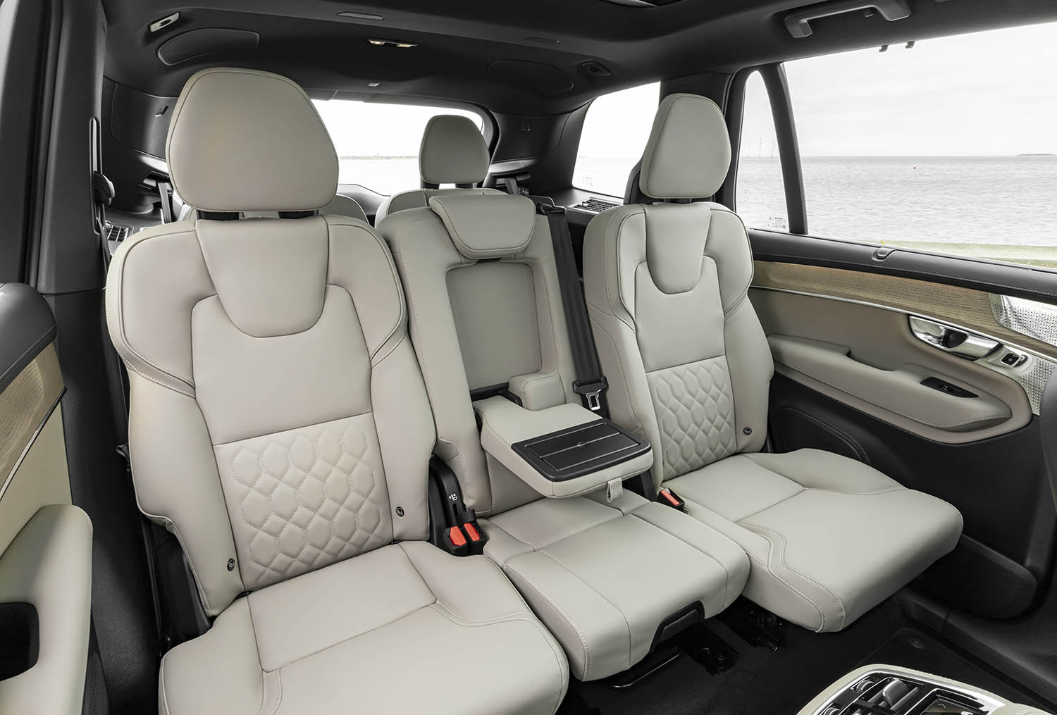 Volvo XC90 test: 10 år gammel model er stadig skøn | bilmagasinet.dk