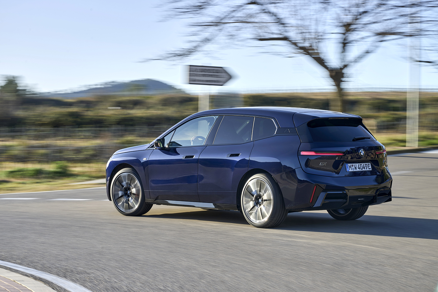 BMW i5 Touring - test, pris og anmeldelse (2025) | bilmagasinet.dk