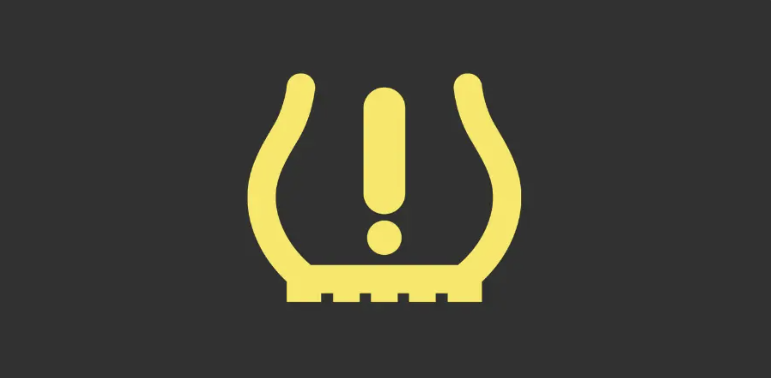 Advarselslamper i din bil: Hvad betyder symbolerne? | bilmagasinet.dk