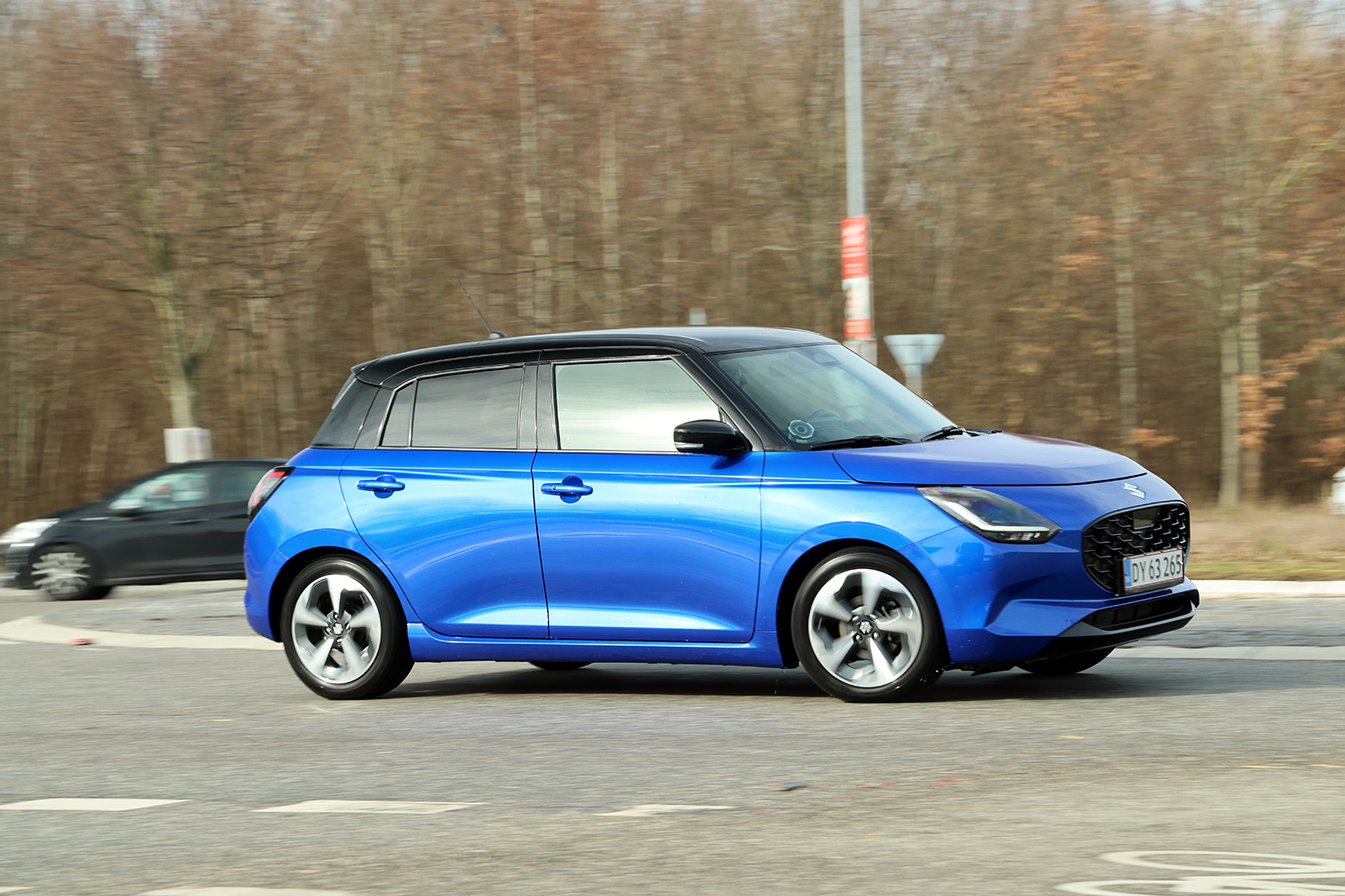 Suzuki Swift test: Fiks minibil med benzinmotor og manuelt gear ...