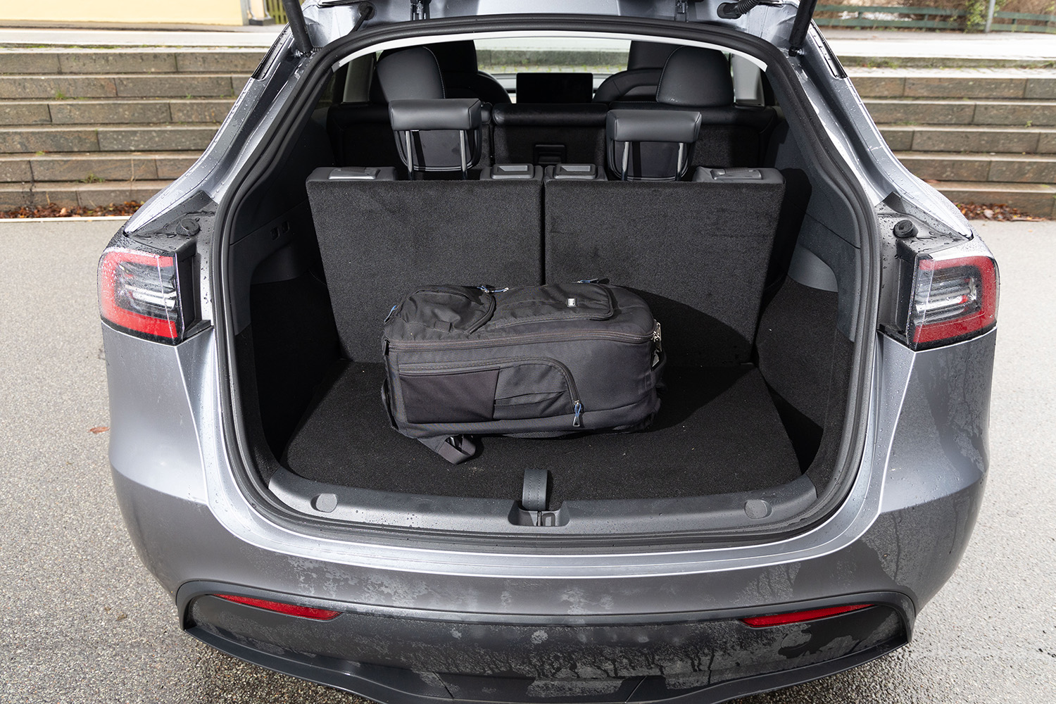 Tesla Model Y - test, pris & anmeldelse (2025) | bilmagasinet.dk