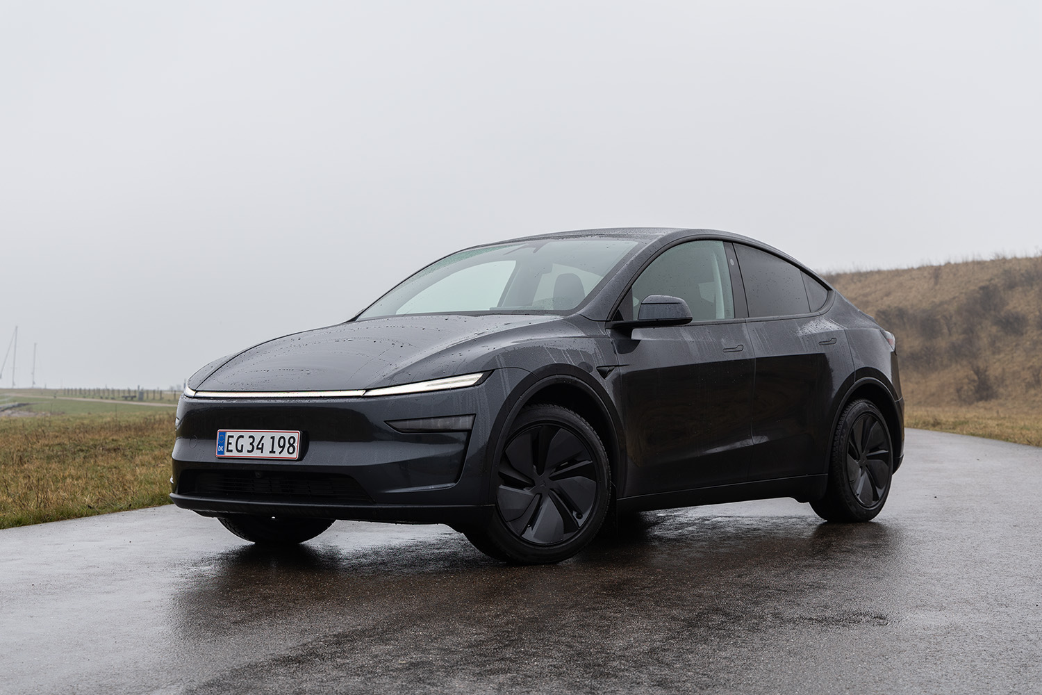 Tesla Model Y test - test, pris og anmeldelse (2025) | bilmagasinet.dk