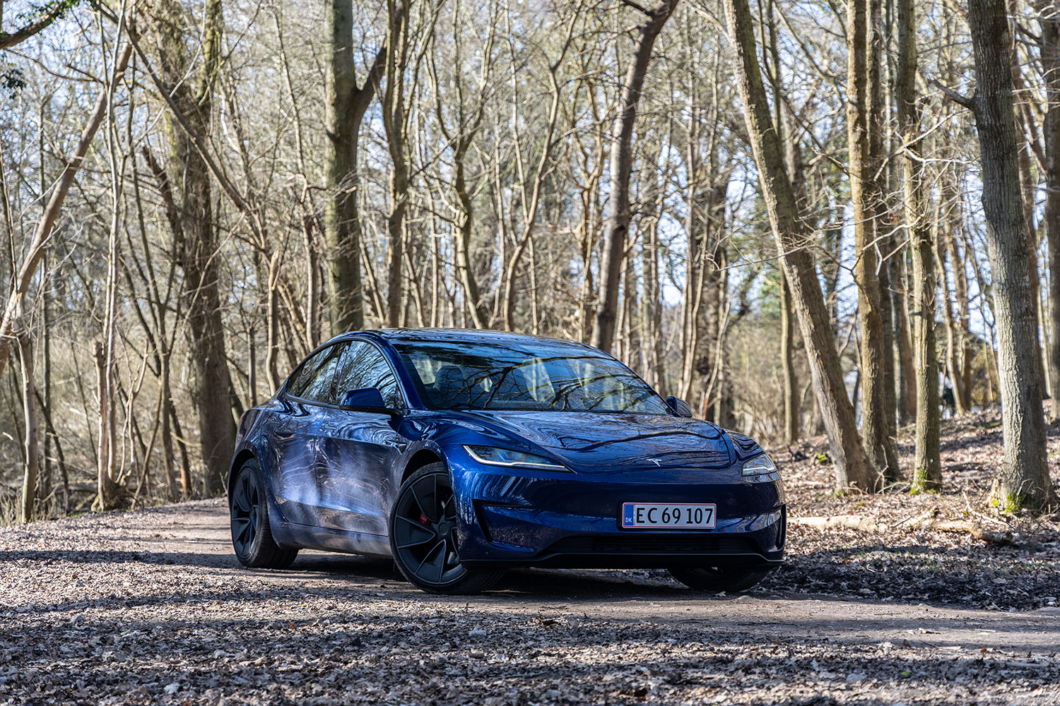 Tesla Model 3 test: Kvik og alsidig bil med bøvlet betjening ...