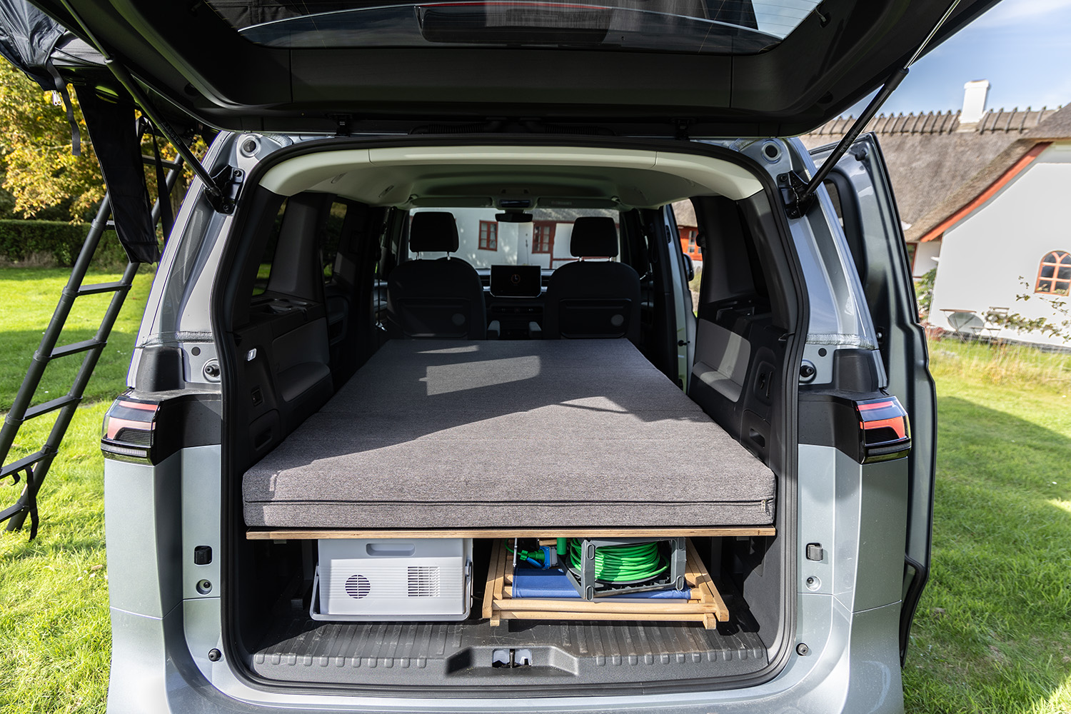 Test: Kan ID. Buzz bruges som autocamper? | bilmagasinet.dk