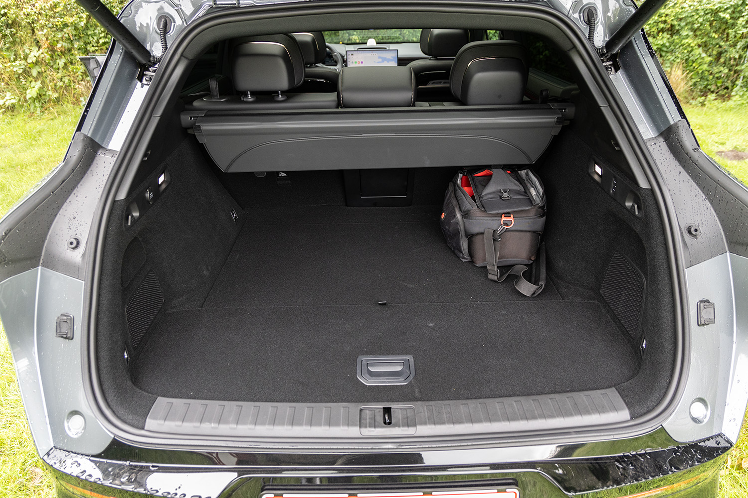 Zeekr 7X test: Lynladende luksusbil med usædvanlige egenskaber ...