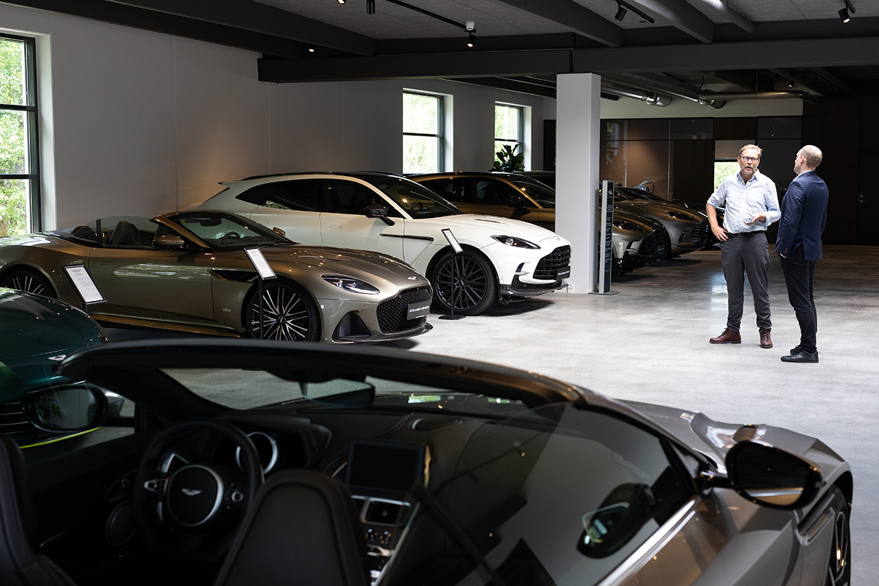 Aston Martin: Vi skal sælge flere biler i Danmark | bilmagasinet.dk