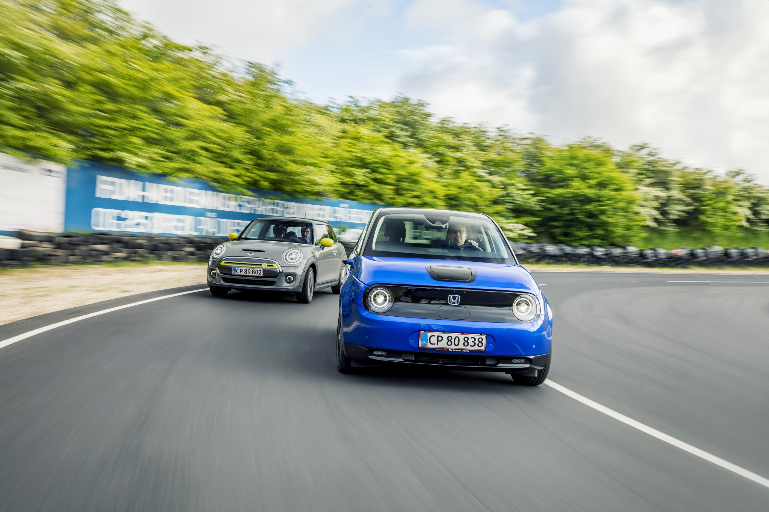 Honda e vs. Mini Cooper SE | Hvem vinder? | bilmagasinet.dk