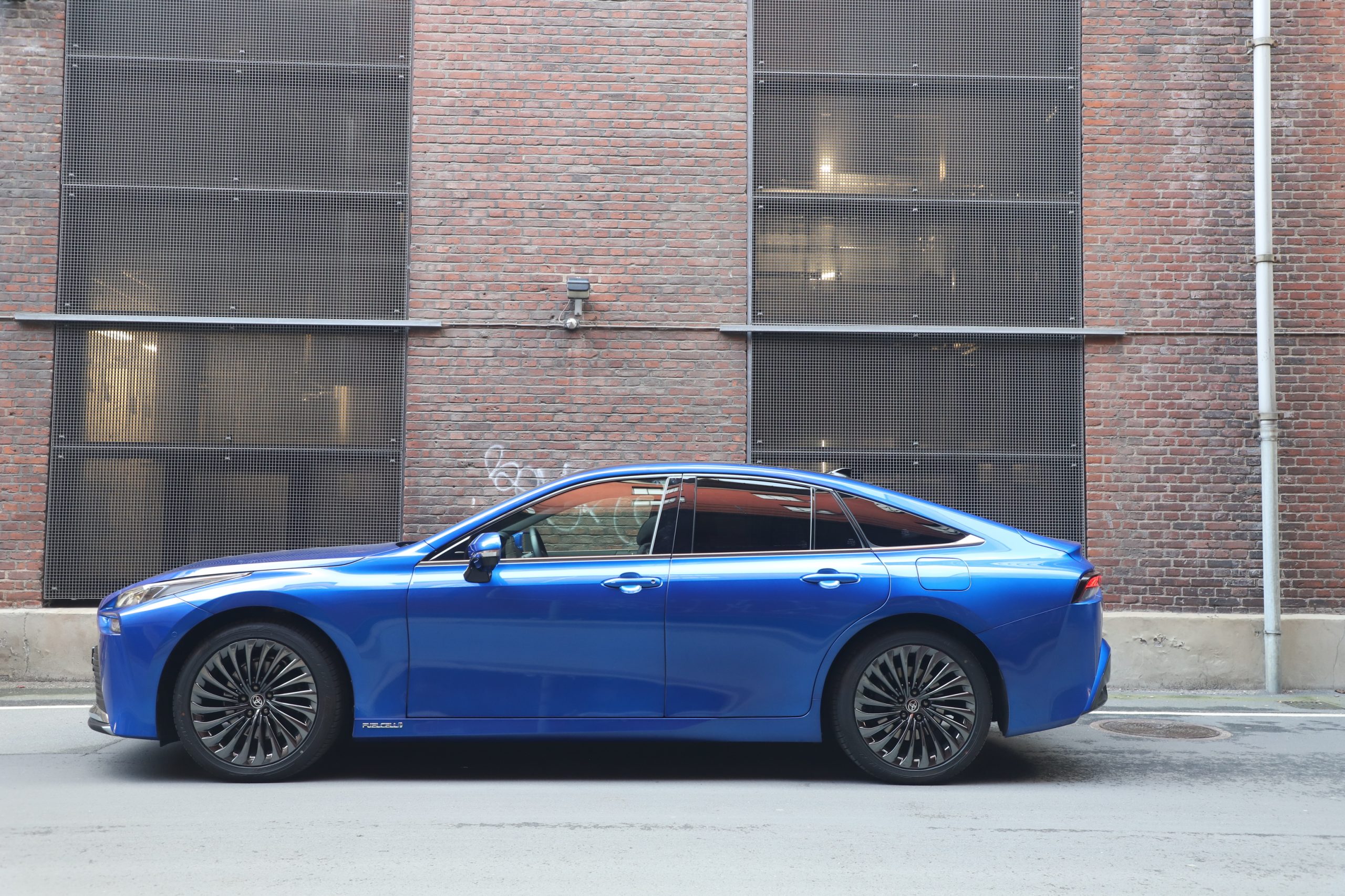 Brintbiler: Tør du vente på brintbilen? | bilmagasinet.dk