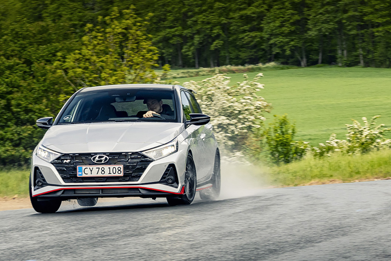 Disse benzin- og dieselbiler udgår i 2025 | bilmagasinet.dk