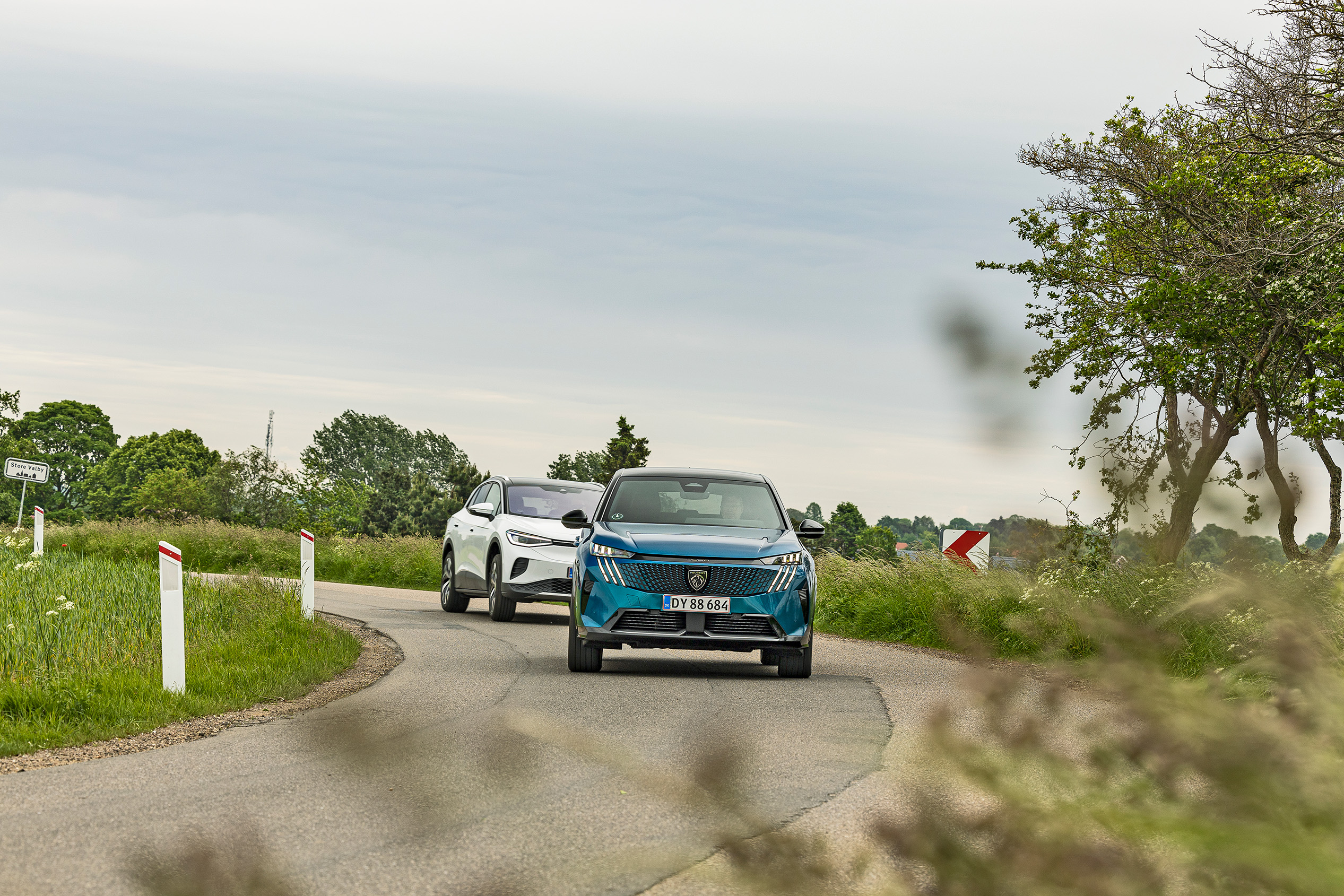 Peugeot E-3008 - test, pris & anmeldelse (2025) | bilmagasinet.dk
