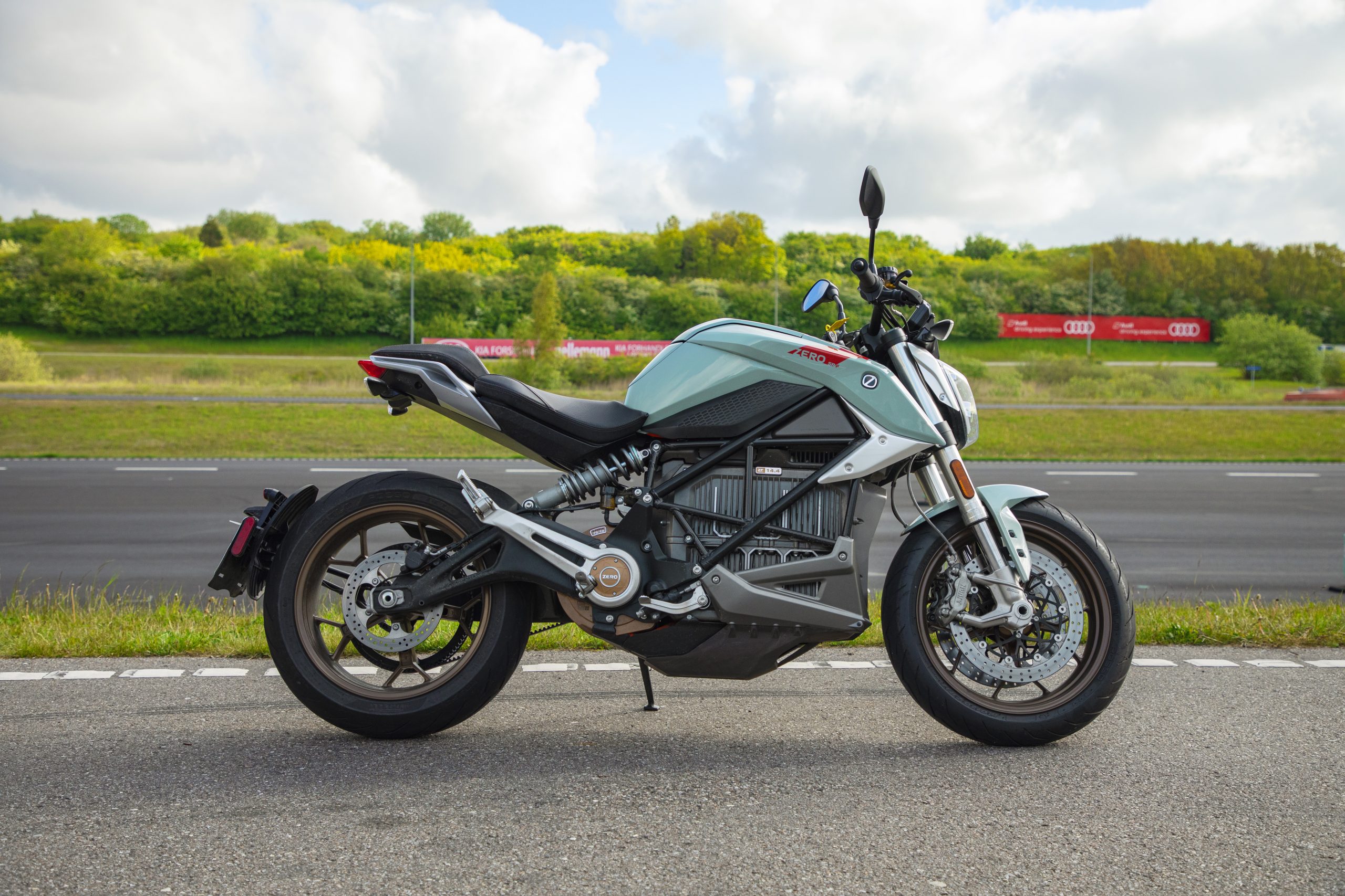 Første test: Californisk elmotorcykel er lige til at blive forelsket i ...