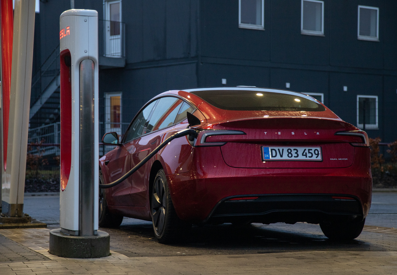 Ny Tesla Model 3 | Priser, rækkevidde og mere | bilmagasinet.dk