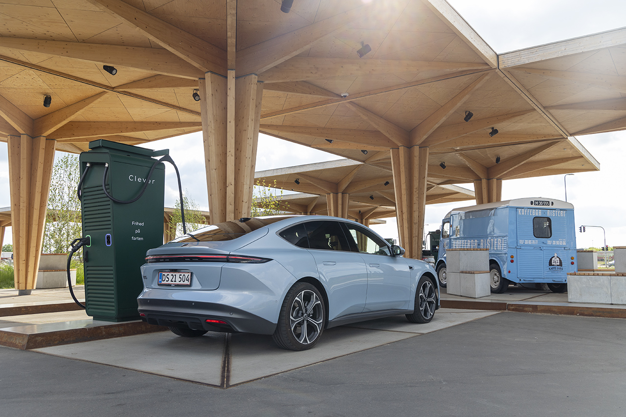 Tesla er på katastrofekurs med en distraheret Elon Musk bag rattet ...