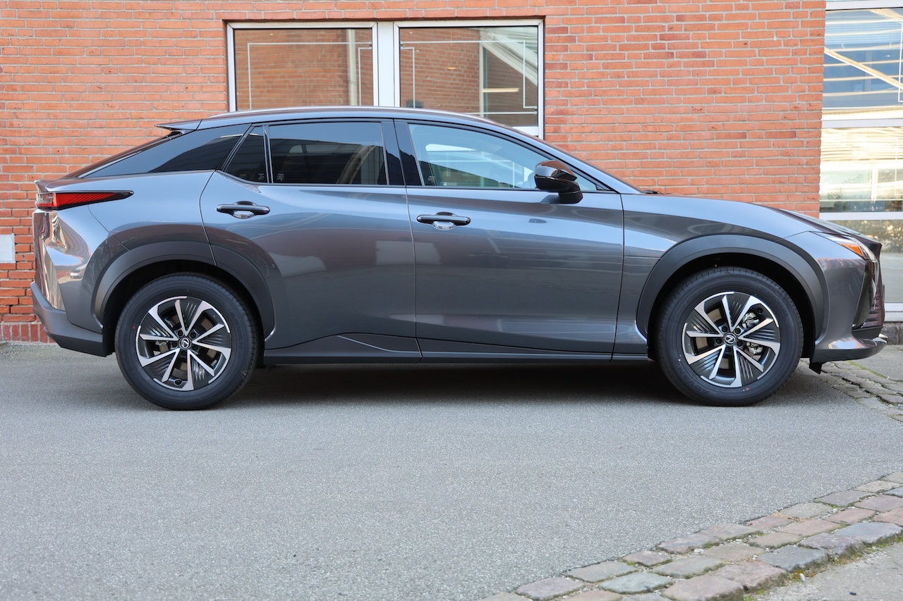 Lexus RZ - Test, data & anmeldelse (2026) | bilmagasinet.dk