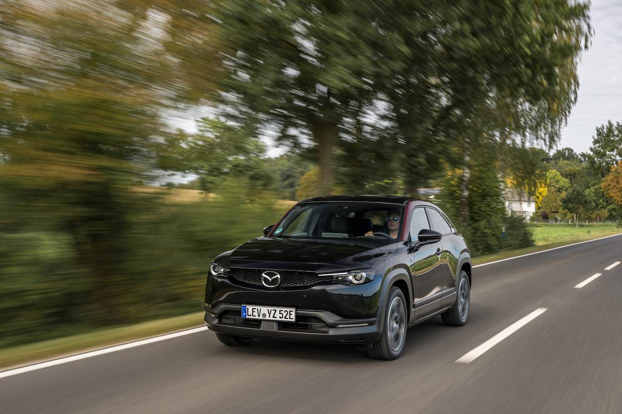 Mazda MX-30 REV – test priser og anmeldelse (2024) | bilmagasinet.dk