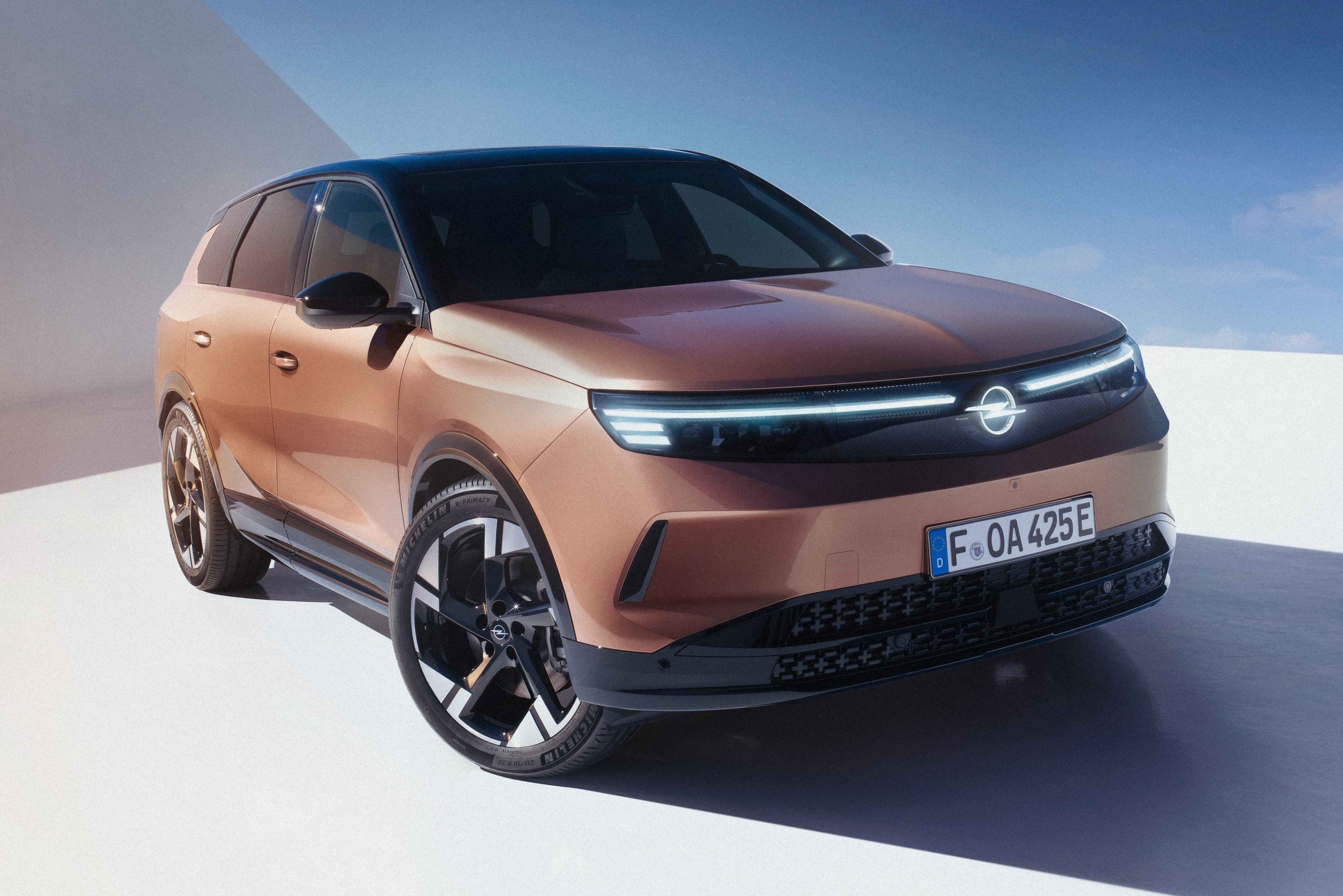 Opel Grandland (2024): Test, priser & anmeldelse | bilmagasinet.dk