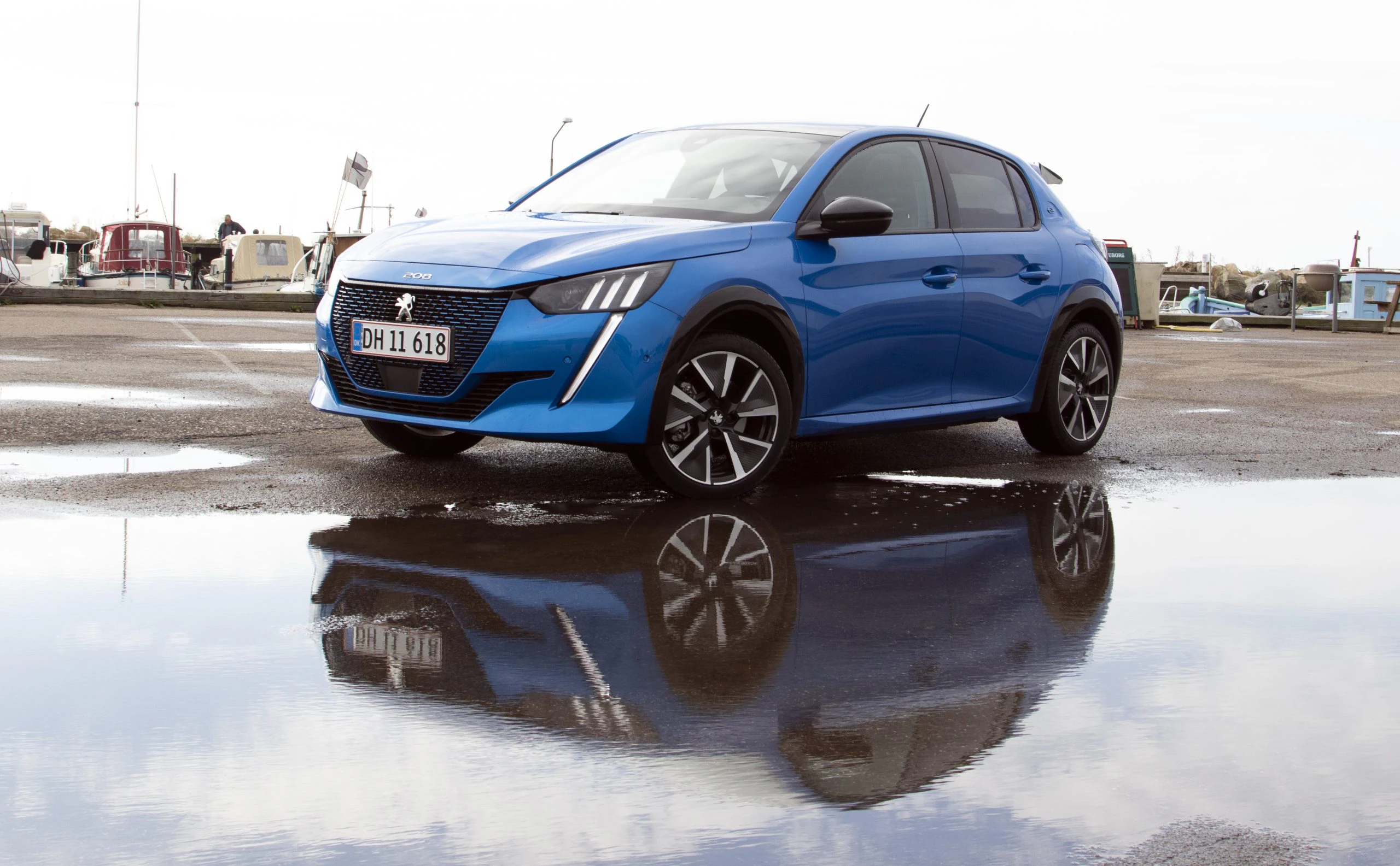 Peugeot E-2008 - test, pris & anmeldelse (2025) | bilmagasinet.dk