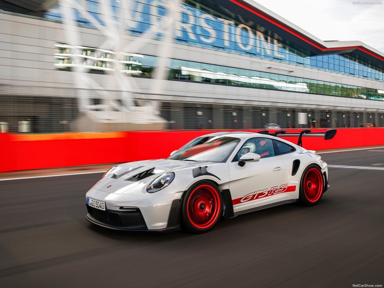 Test, billeder & anmeldelse: Porsche 911 GT3 (2025) | bilmagasinet.dk