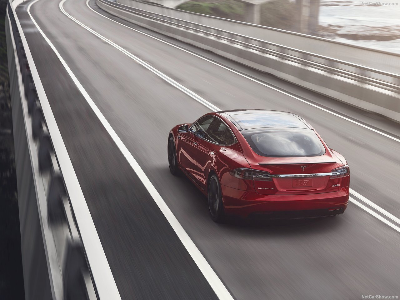 Tesla Model S - test, priser & anmeldelse 2025 | bilmagasinet.dk