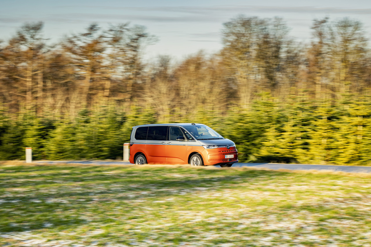 VW Multivan T7 – Test, anmeldelse og priser (2025) | bilmagasinet.dk