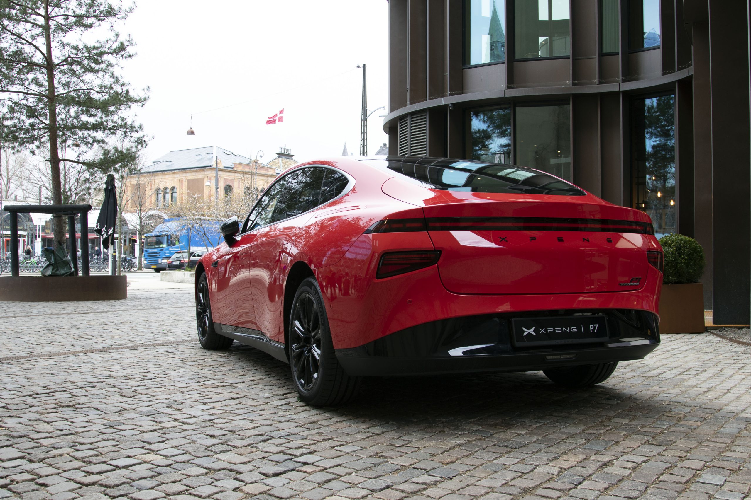 Kinesisk bilmærke kommer hjem til dig og laver service | bilmagasinet.dk