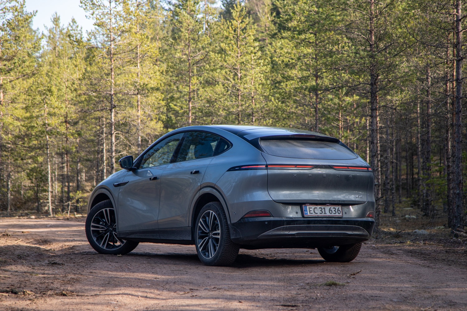 Xpeng G6 - test, pris & dansk anmeldelse (2025) | bilmagasinet.dk