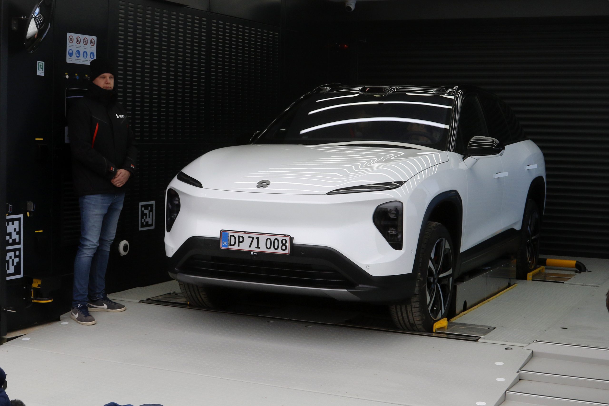 Danmarkspremiere i Slagelse: Nu er den første batteriskiftestation åben ...