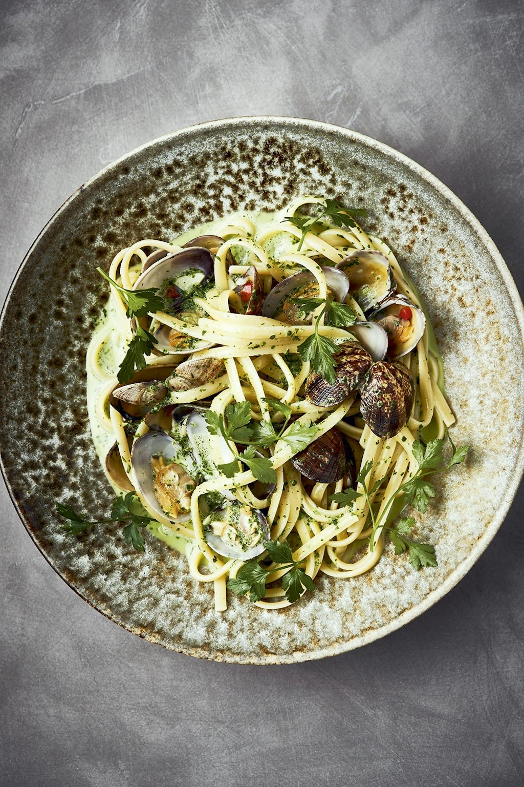 Smørstegte kammuslinger i muslingebisque | bobedre.dk