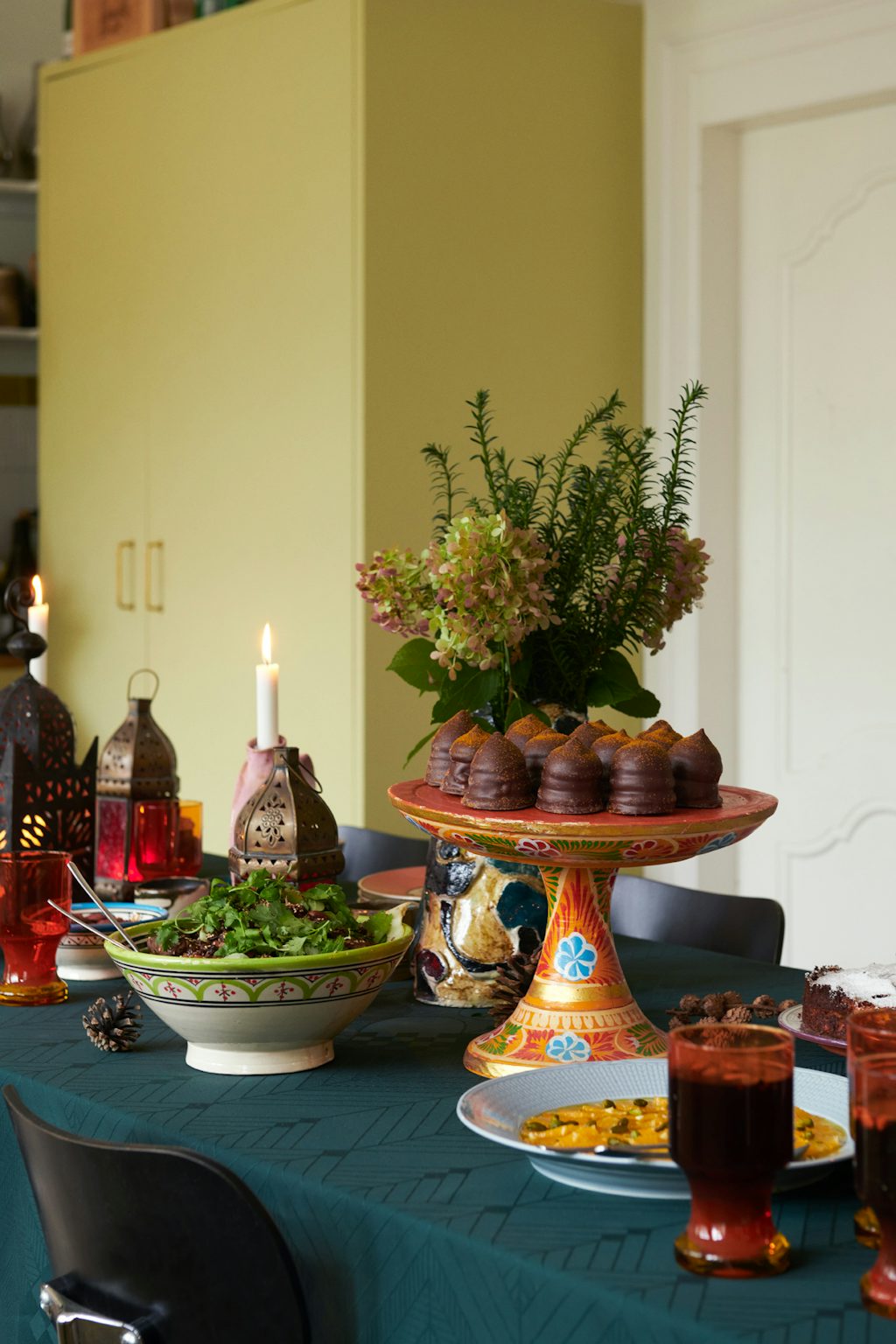 Her er Claus Meyers magiske juletraditioner - Se deres julebord her ...