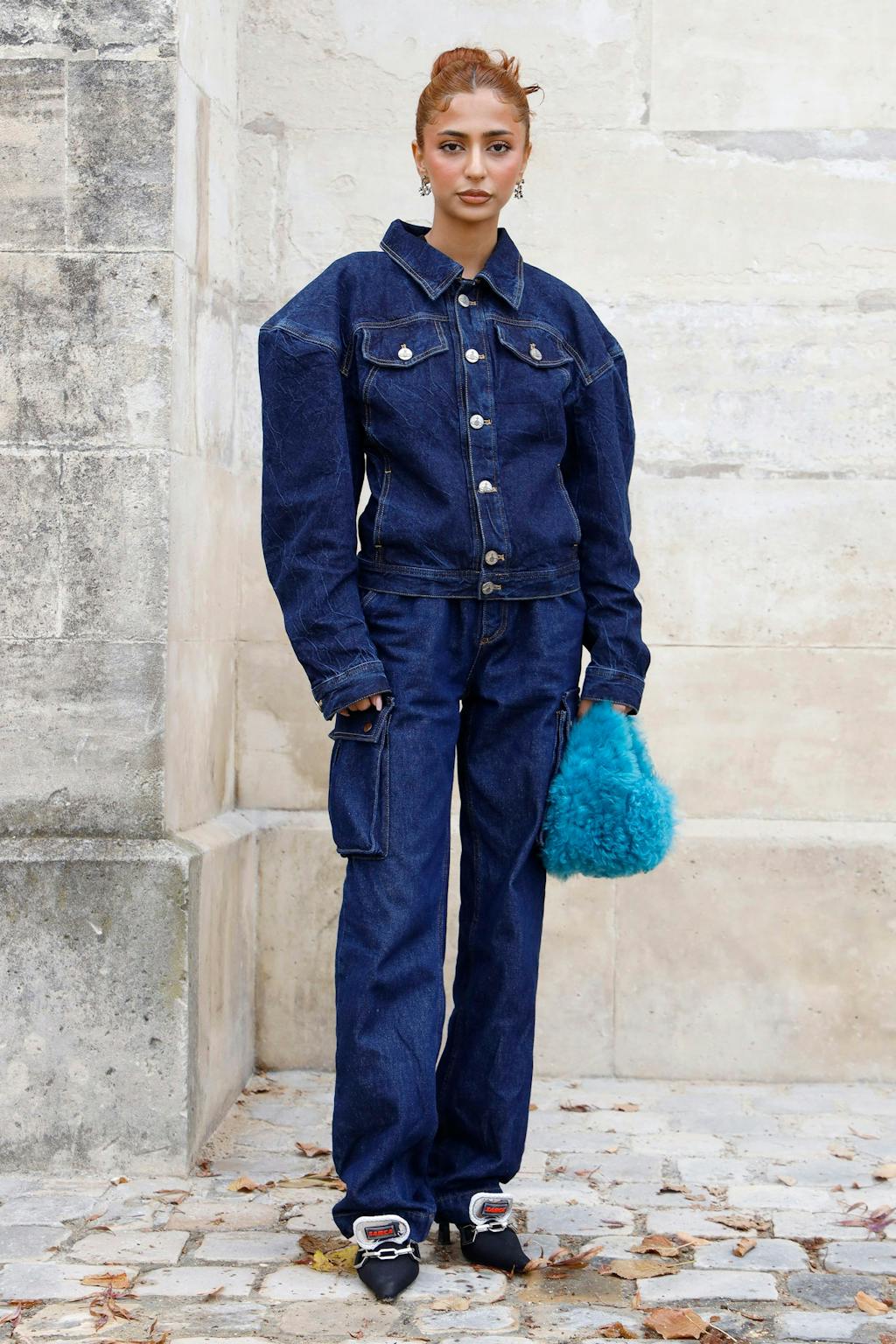 Mote og shopping | De fineste plaggene, veskene og skoene | Costume.no