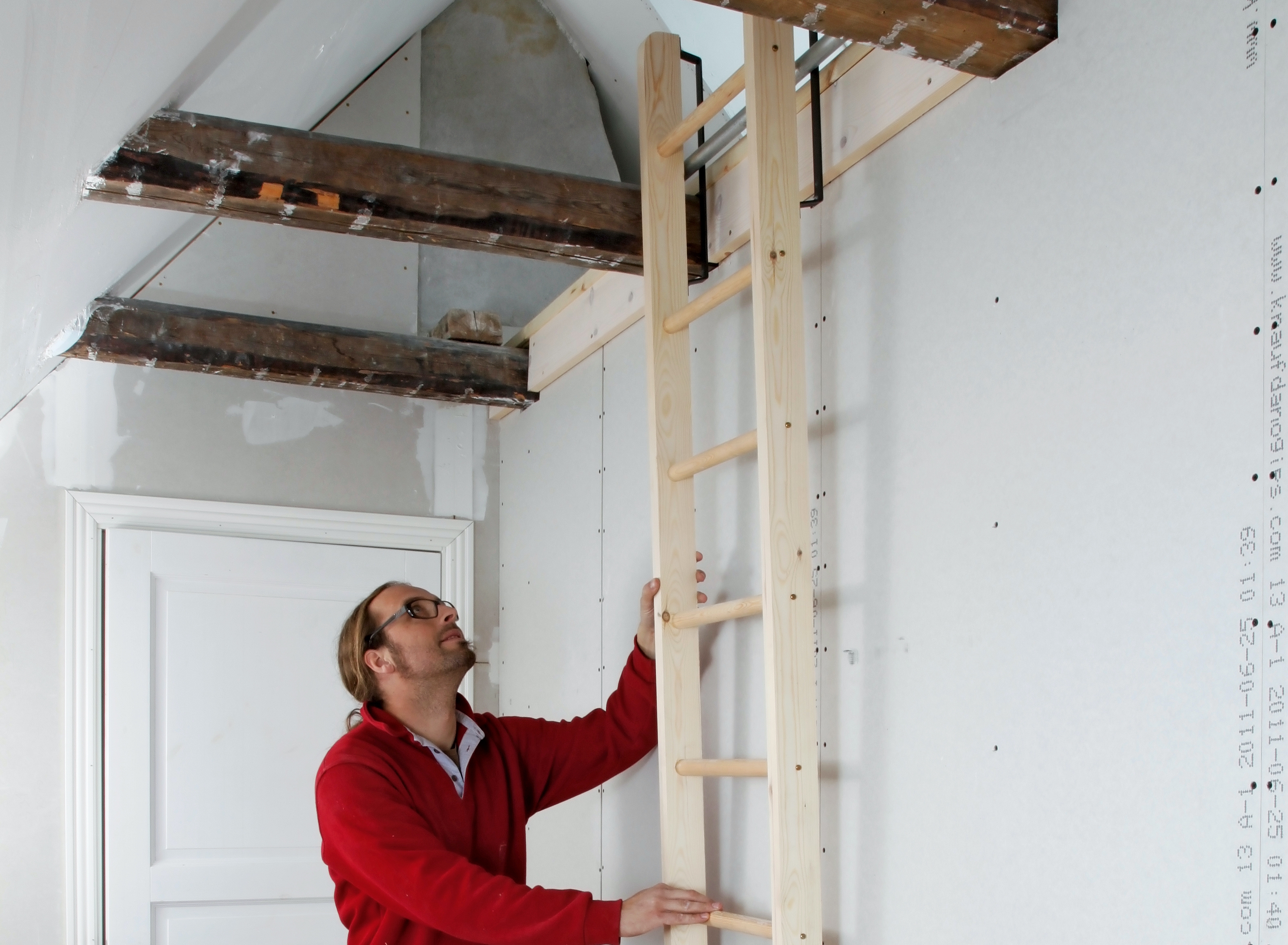 Innvendig trapp – bygg en trapp innendørs selv | Gjør Det Selv