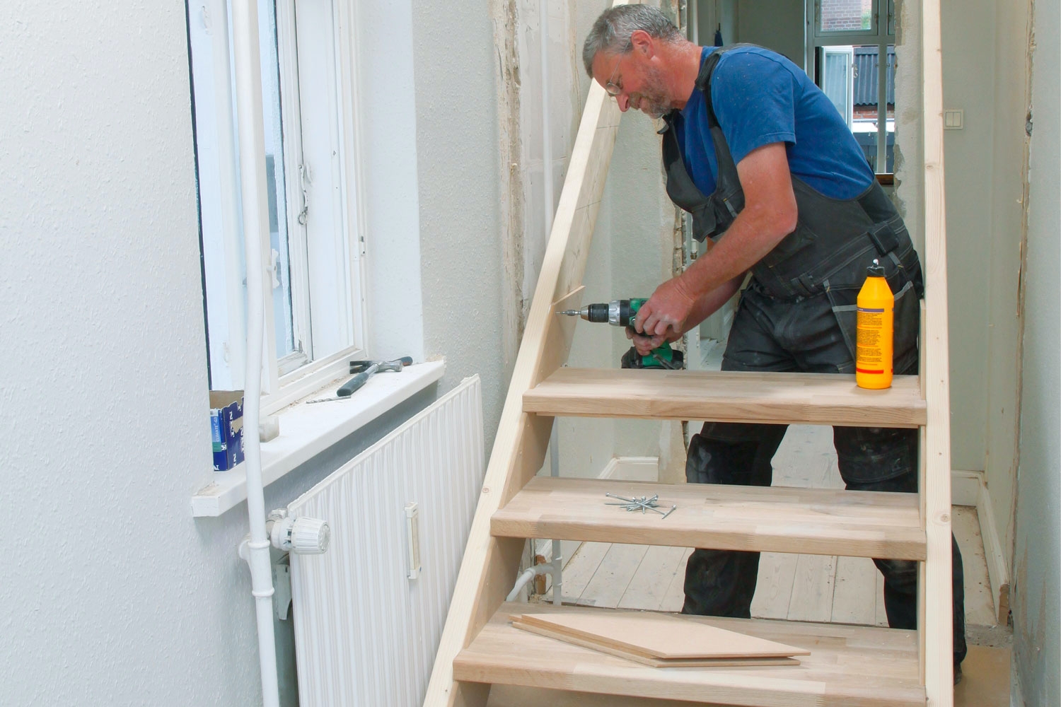 Innvendig trapp – bygg en trapp innendørs selv | Gjør Det Selv