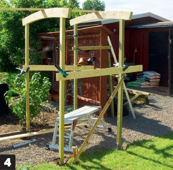 Smart metode til helt præcise stolper | goerdetselv.dk