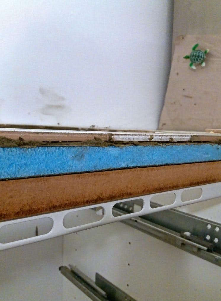 Fliser på kjøkkenbenken - slik! | gjoerdetselv.com