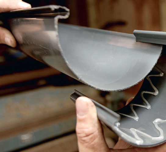 Tagrender: Gør tagrenden klar til regn og sne | goerdetselv.dk