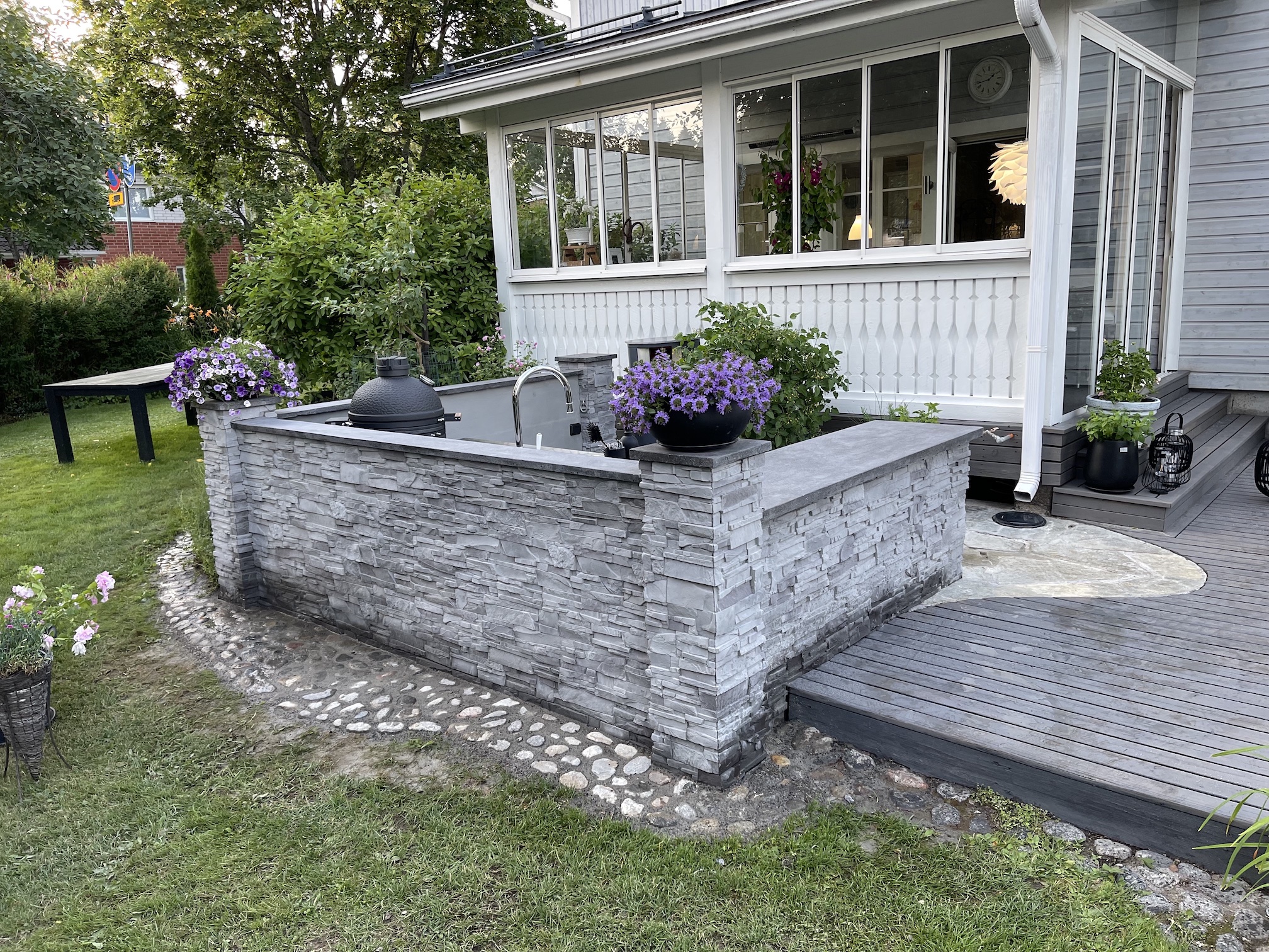 Fliseterrasser | Idéer, inspiration & billeder | goerdetselv.dk