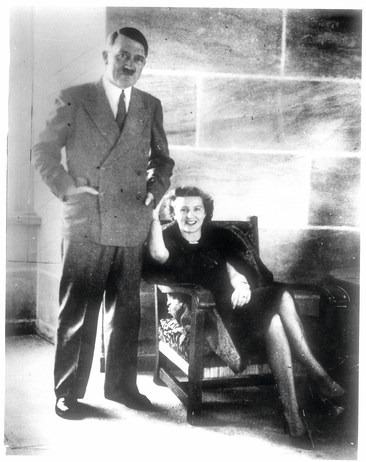 Eva Braun | Vem var Hitlers flickvän under 14 år? | varldenshistoria.se