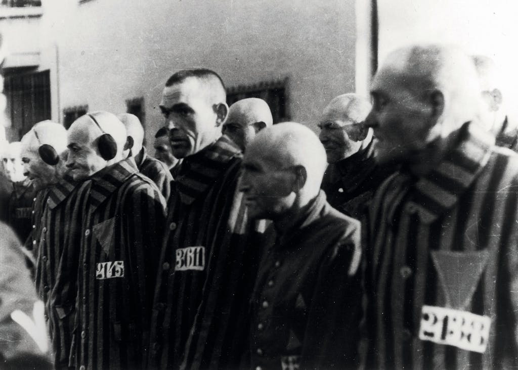 Operation Bernhard: Falskmøntere i Sachsenhausen | historienet.dk