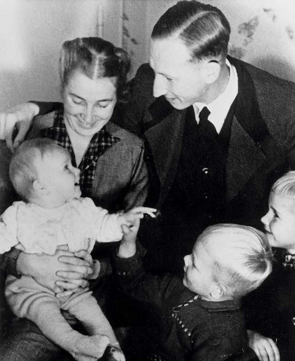 Reinhard Heydrich - Hitlers blonde bøddel | historienet.dk