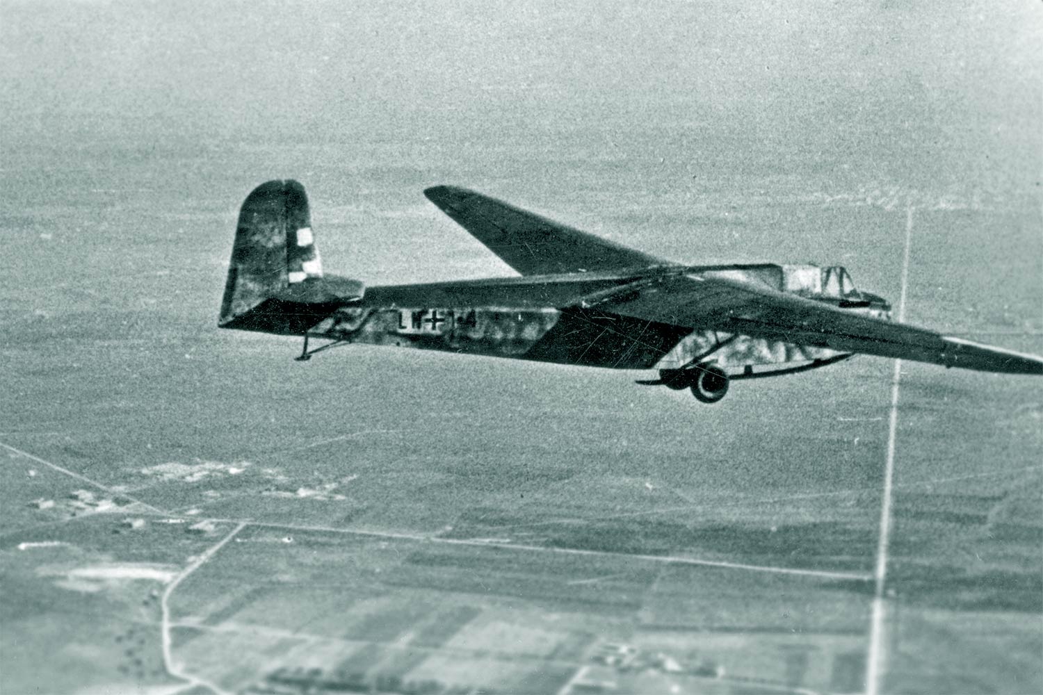 Lastensegler – ljudlöst hot från himlen | varldenshistoria.se