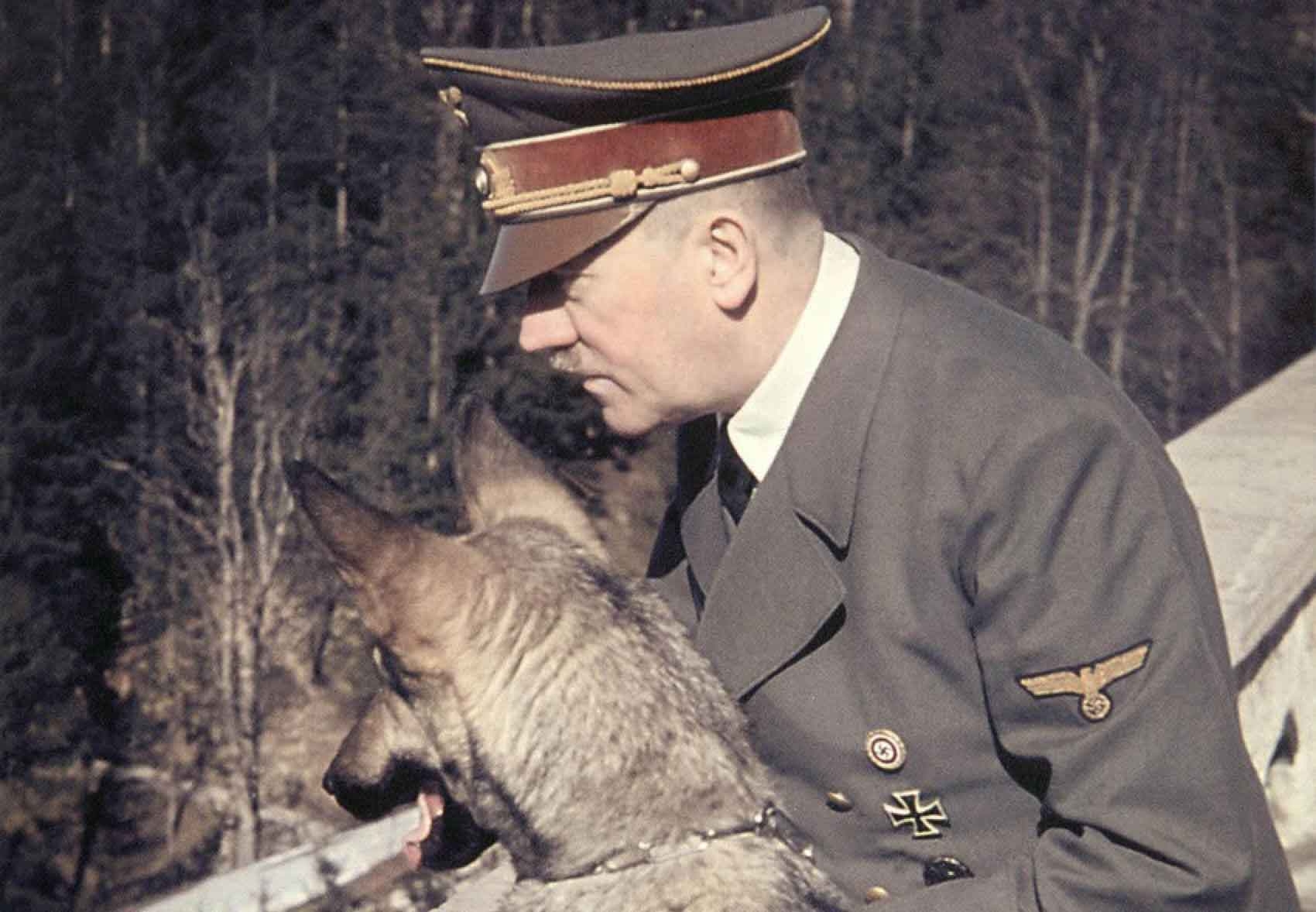 Adolf Hitler: Natsien Führer | historianet.fi