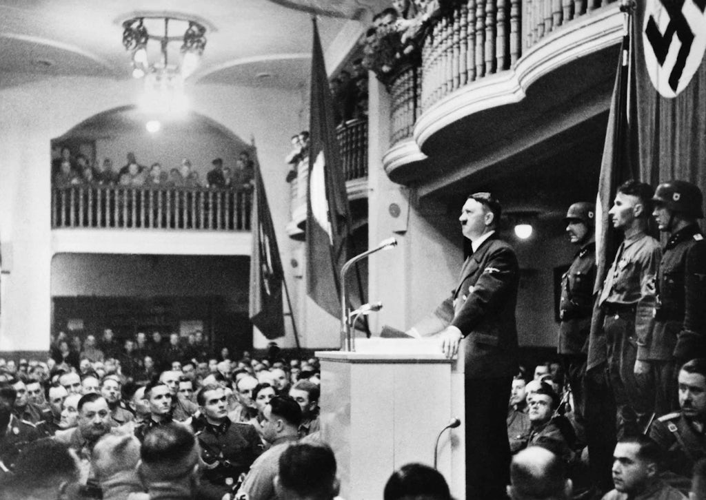 Victory Day: Nazityskland overgiver sig betingelsesløst | Historienet.dk