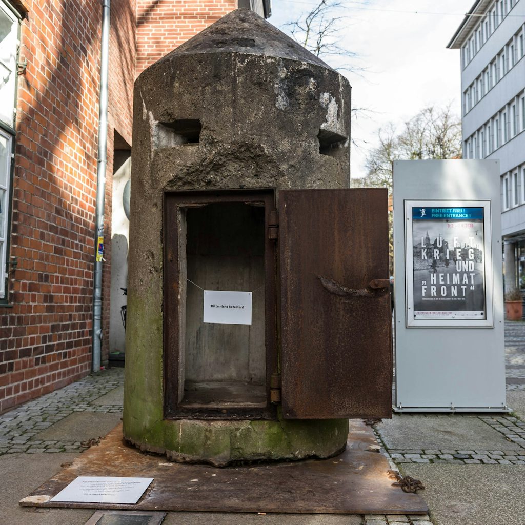 Duiker vindt nazibunker in Alpenmeer | Historianet.nl