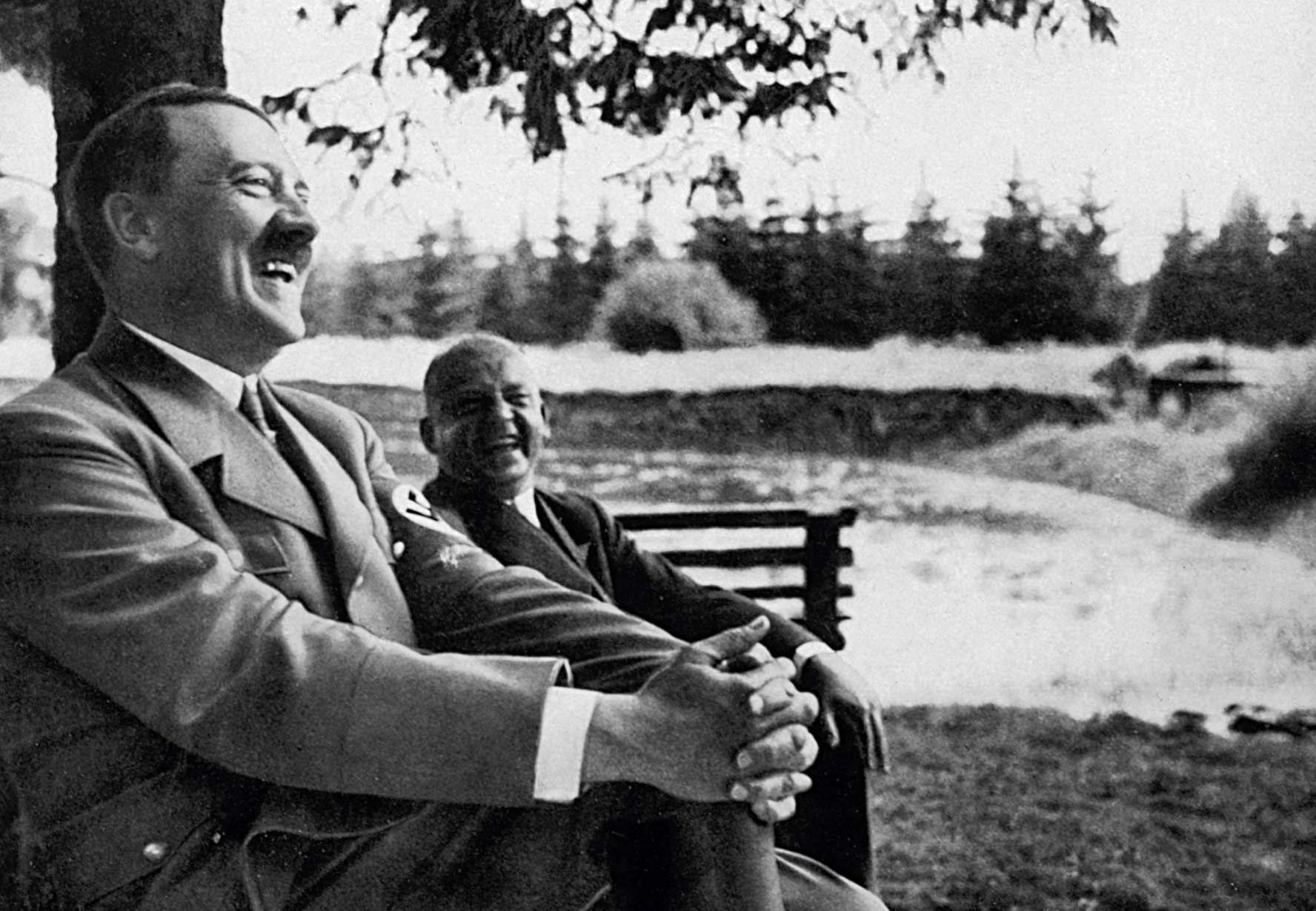 Adolf Hitler: Nazistenes Fører | historienet.no