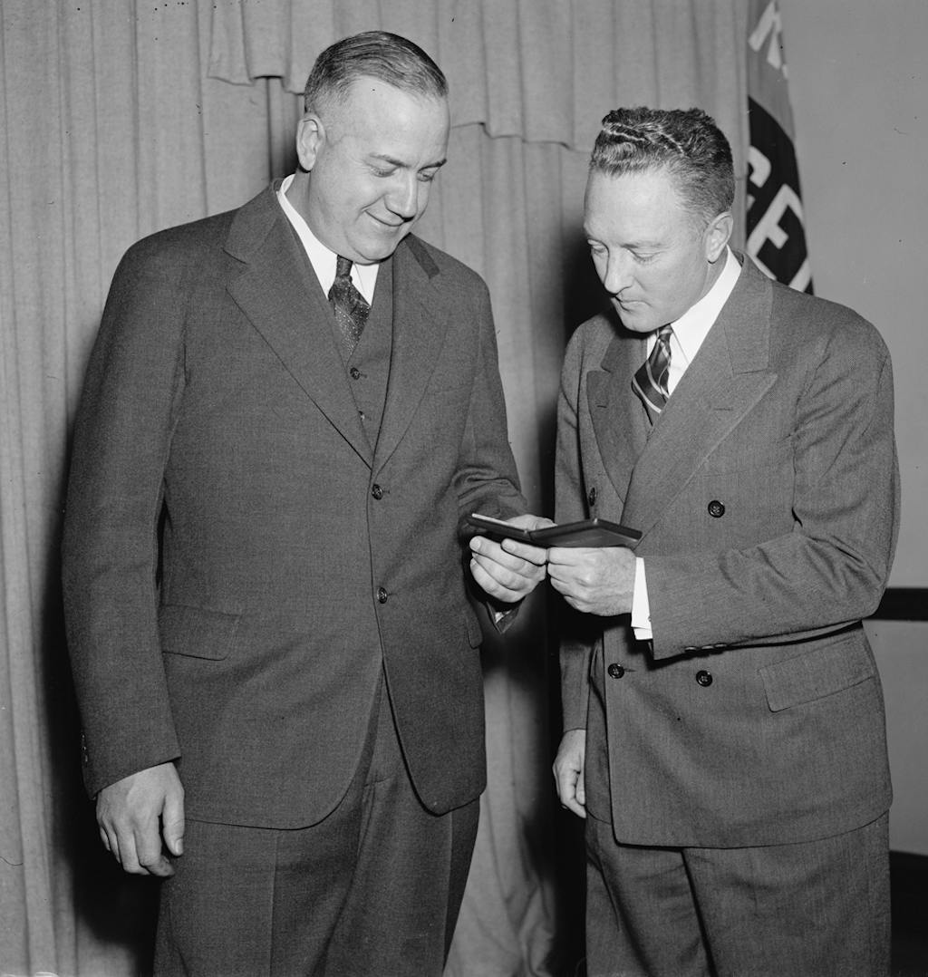 Yhdysvaltojen napatutkimuksen ihmeauto juuttui lumeen | historianet.fi